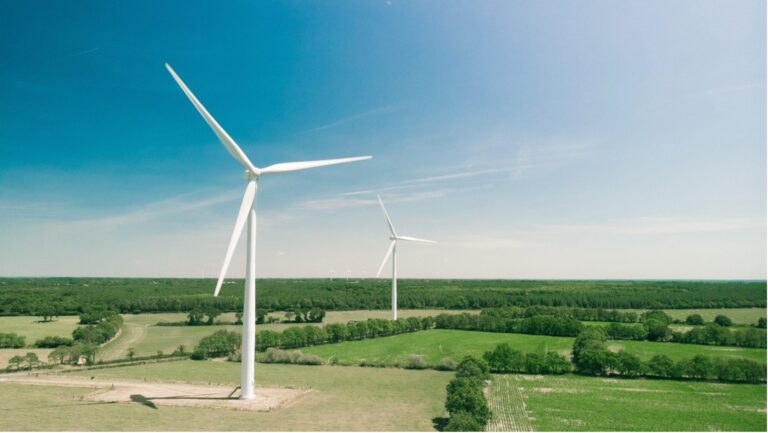 How a circular approach to wind turbine blades can make green energy ...